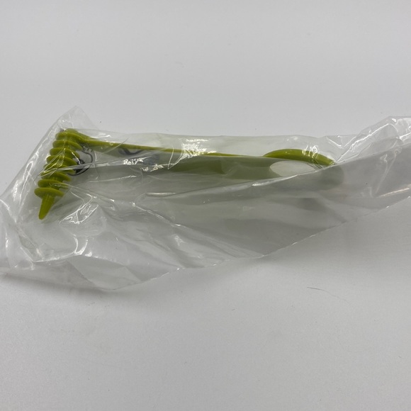 Tupperware | Kitchen | Tupperware Apple Slicer Spiral Twist Effect Must ...